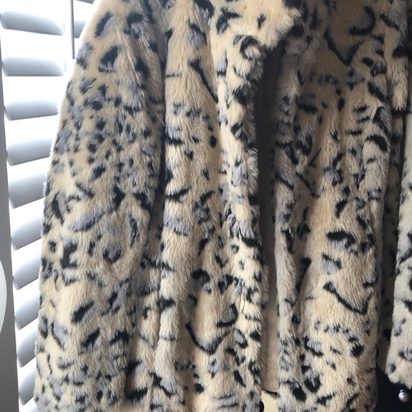 Romeo & Juliet Couture | Jackets & Coats | Romeo Juliet Couture Faux Fur Animal Print Coat ...